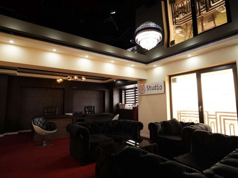 Sé una diva en el estudio de videochat 20 Royal